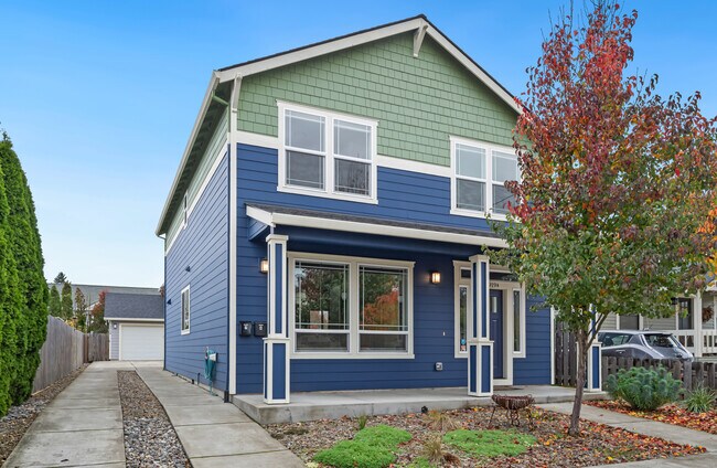 4919 SE 79th Ave Off-Campus Housing, Portland, OR