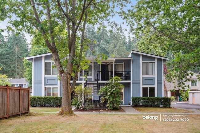 12200 NE 147th Pl Unit A Off-Campus Housing, Kirkland, WA