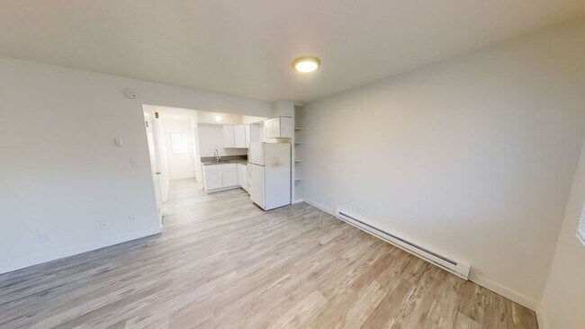 Fully Renovated Single Level Apartment Hom... - House Rental in ...