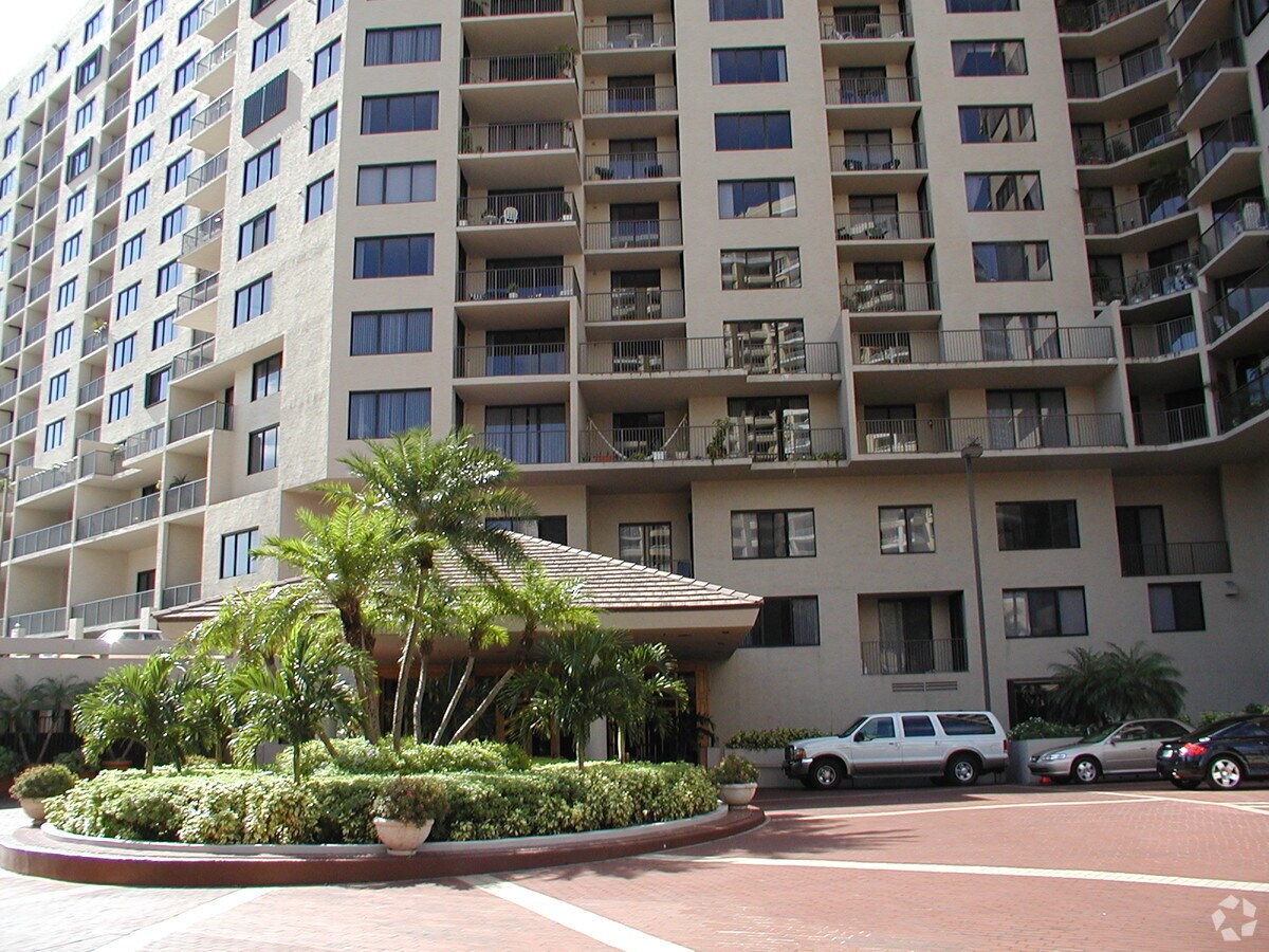 Brickell Key Two Condo - Miami, FL | ForRent.com