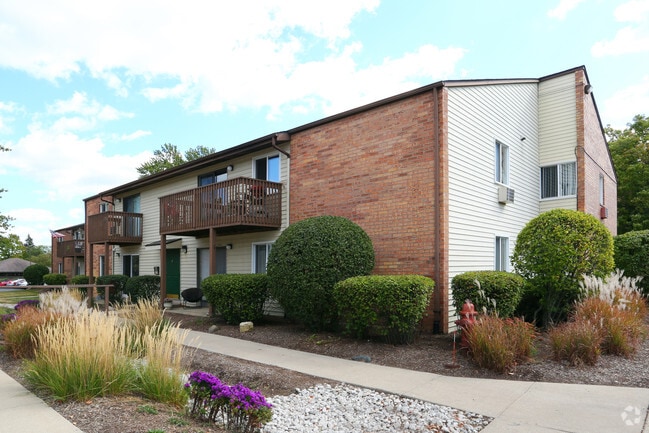 Hunter Ridge Apartments For Rent in Elgin, IL | ForRent.com
