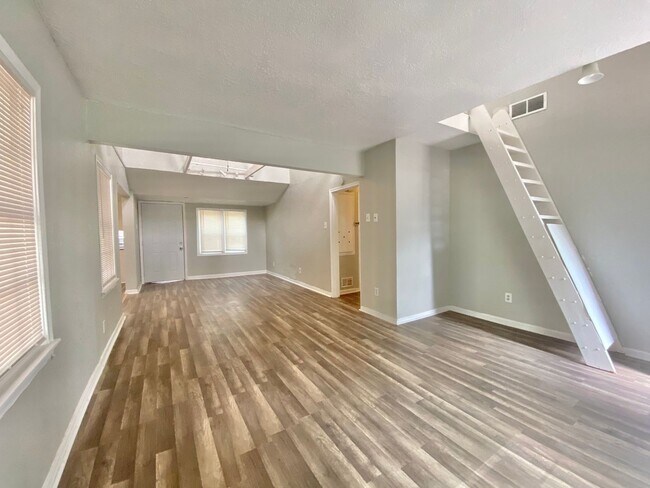 Move in special - half off first month’s rent - House Rental in Lubbock ...