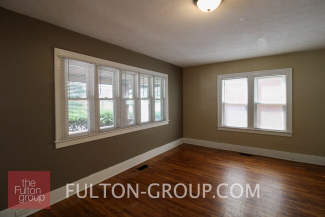 123 Fuller Ave NE Off-Campus Housing, Grand Rapids, MI