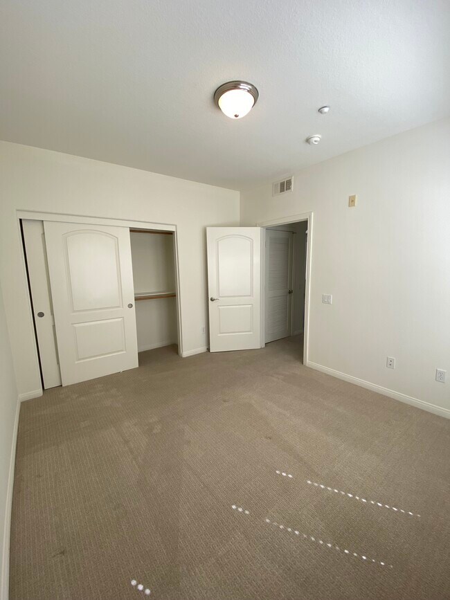 1721 S Hill Rd Condo Unit 7-204 - Condo for Rent in Ventura, CA ...