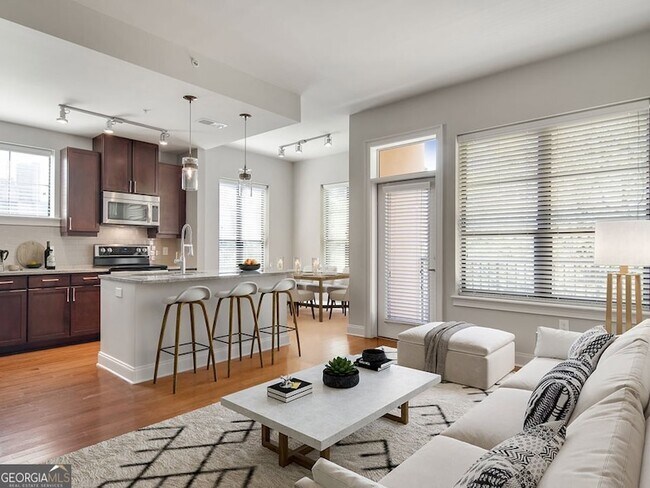 92 W Paces Ferry Rd NW Condo Unit 8012 - Condo for Rent in Atlanta, GA ...