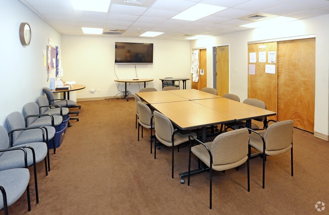 Ginger Ridge Apartments - Calumet City, IL | ForRent.com