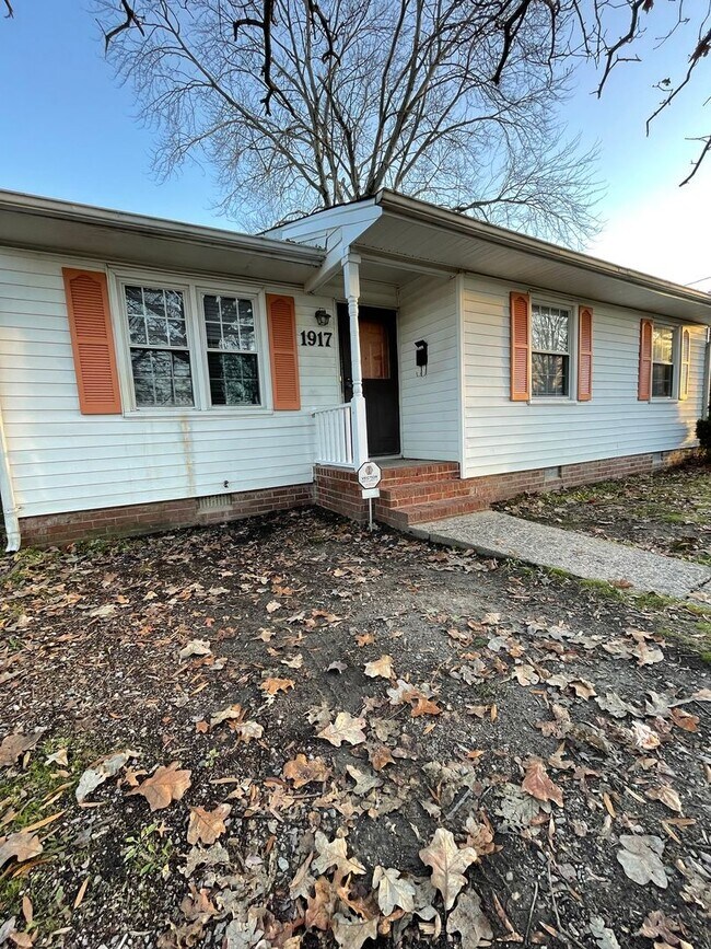 Spacious 3bdrm/1.5bth Ranch Style Home Loc... - House Rental in ...