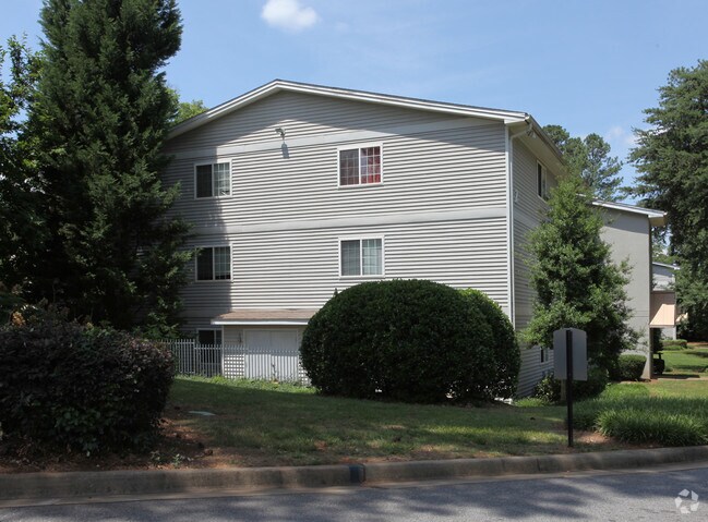 Spring Chase Apartments For Rent in Stone Mountain, GA | ForRent.com