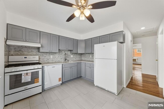 1474 68th St Unit B Off-Campus Housing, North Bergen, NJ