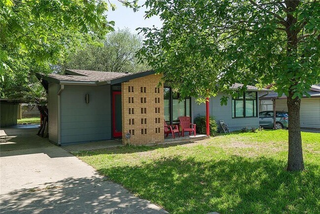 1502 Corona Dr - House Rental in Austin, TX | ForRent.com