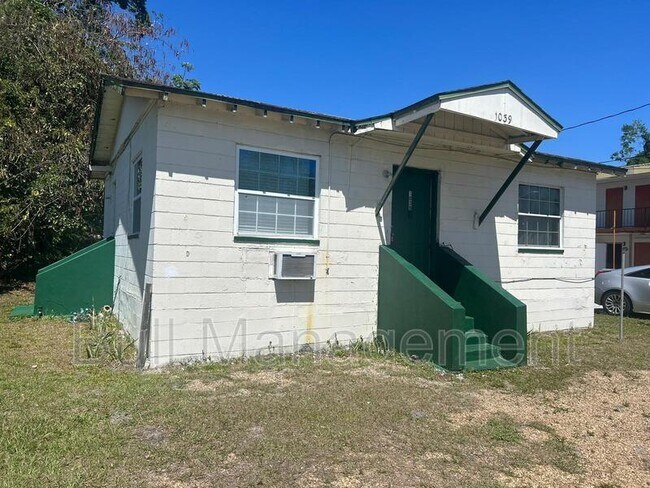 1039 Polk St - House Rental in Orlando, FL | ForRent.com