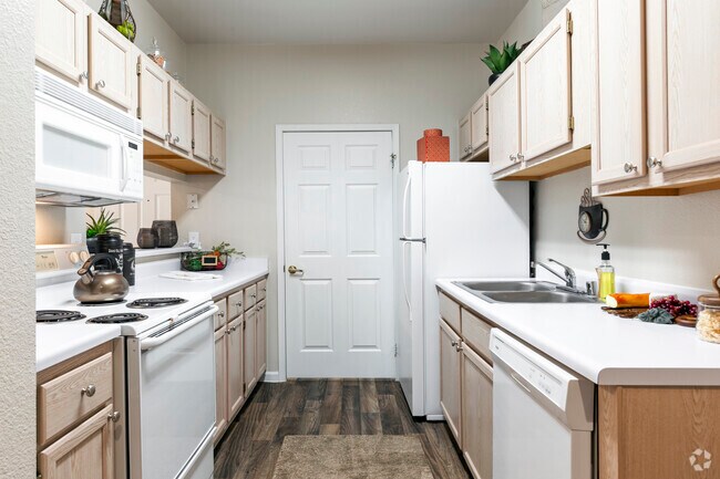 Eagle Ranch Apartments - Albuquerque, NM | ForRent.com