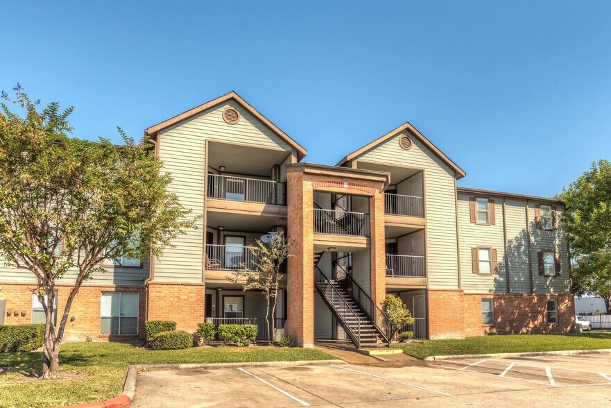 Sutter Ranch | Houston, TX | Starting at $786 | ForRent.com