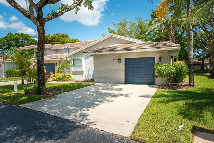 3323 Lake Shore Dr - House for Rent in Deerfield Beach, FL | ForRent.com