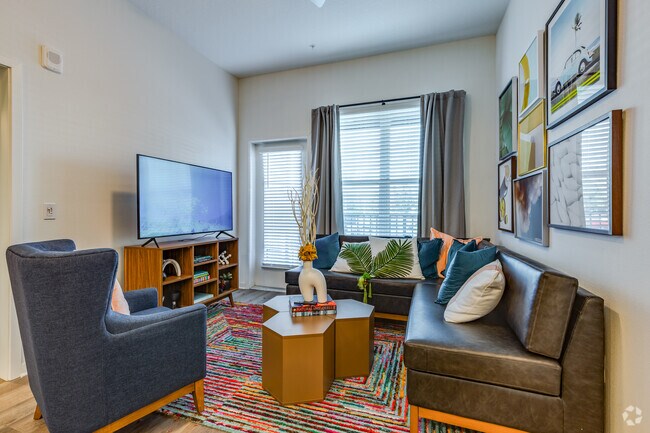 The Accolade Collegiate Village West Apartments | University of Central ...