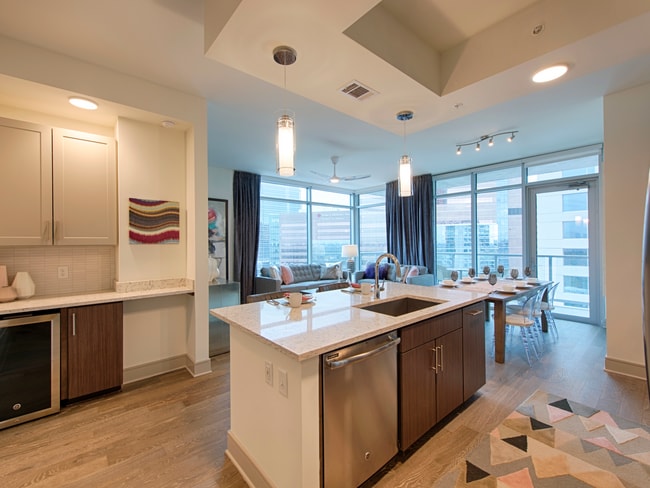 Latitude Med Center Apartments | Rice University | Off-Campus Housing ...