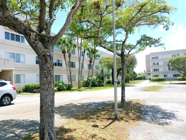 14850 Naranja Lakes Blvd Condo Unit B1K - Condo for Rent in Homestead ...