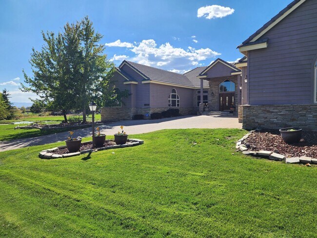 Large home on the Genoa Lakes Golf Course - House Rental in Genoa, NV ...
