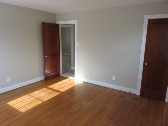5906 New Osborne Tpke House - House Rental in Richmond, VA | ForRent.com 5906 New Osborne Tpke House - House Rental in Richmond, VA | ForRent.com