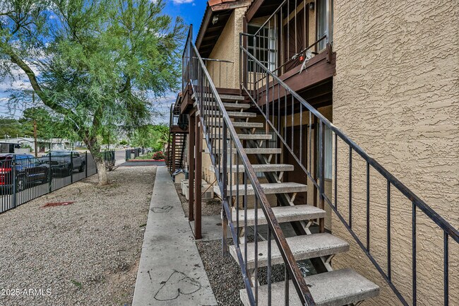 725 E Vogel Ave Unit 202 Off-Campus Housing, Phoenix, AZ