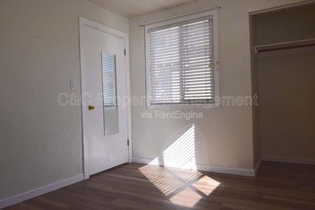 476 Cortes St Unit D Off-Campus Housing, Monterey, CA