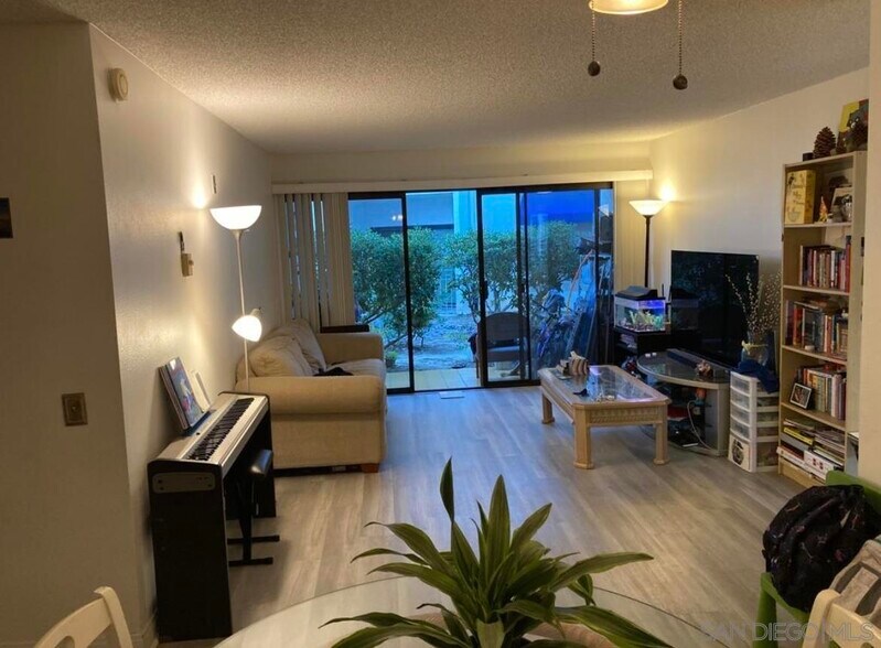 8324 Regents Rd Unit 1N - Condo for Rent in San Diego, CA | ForRent.com