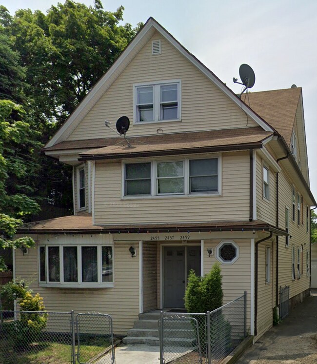 2455 E Main St Apartments Unit 1 - Bridgeport, CT | ForRent.com