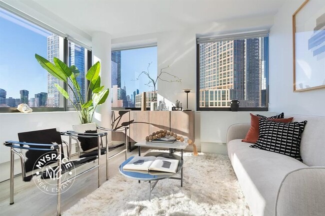 77 Commercial St Unit 202 - Brooklyn, NY | ForRent.com