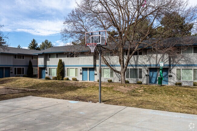 Curtis Meadow Apartments - Boise, ID | ForRent.com