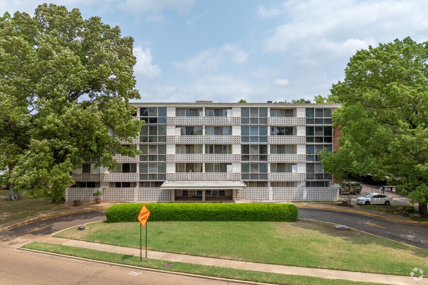 The Commodore | Memphis, TN | ForRent.com