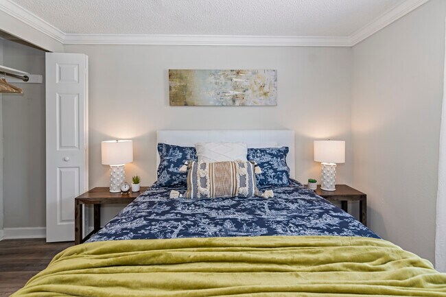 Sunset Oaks Apartments - Orlando, FL | ForRent.com