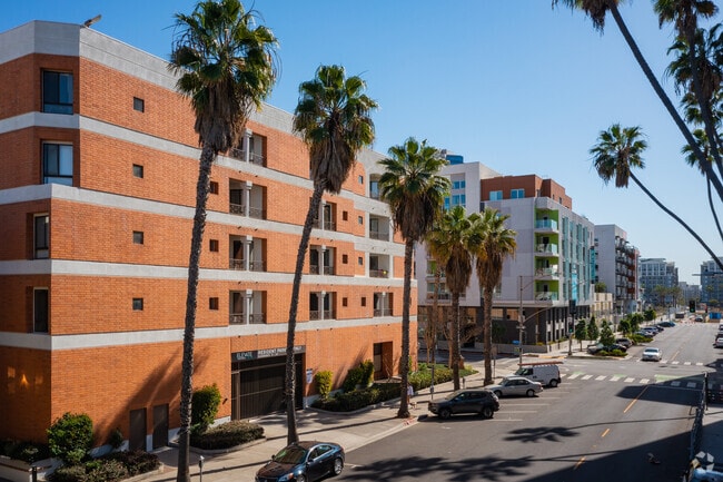 Elevate Long Beach Apartments - Long Beach, CA | ForRent.com