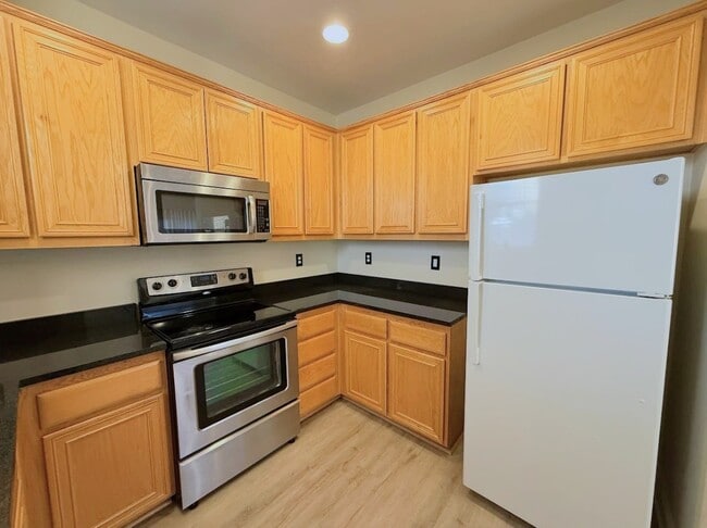 110 Montage Dr Off-Campus Housing, Merced, CA