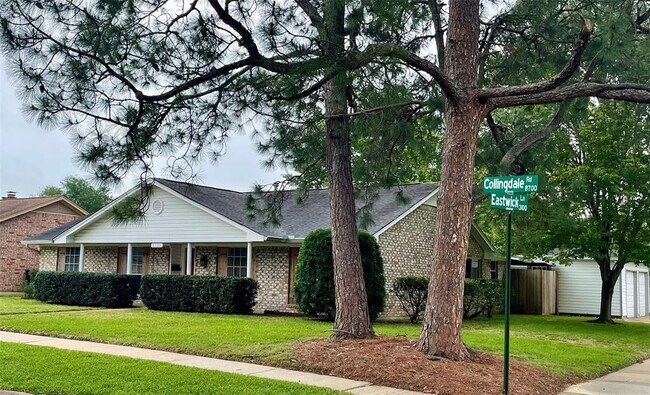 8706 Collingsdale Rd House - House Rental in La Porte, TX | ForRent.com