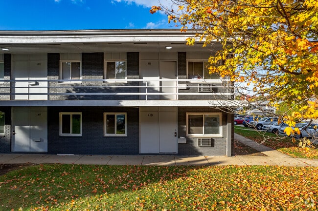 Alphada Place Apartments - Akron, OH | ForRent.com