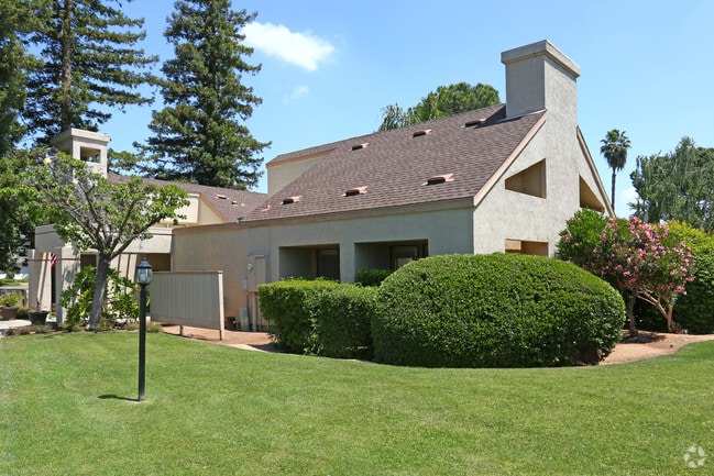 Maroa Park Apartments - Fresno, CA | ForRent.com