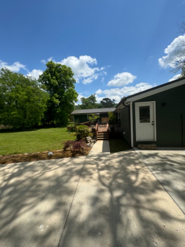 9011 Pleasant Ln House - House Rental in Ooltewah, TN | ForRent.com