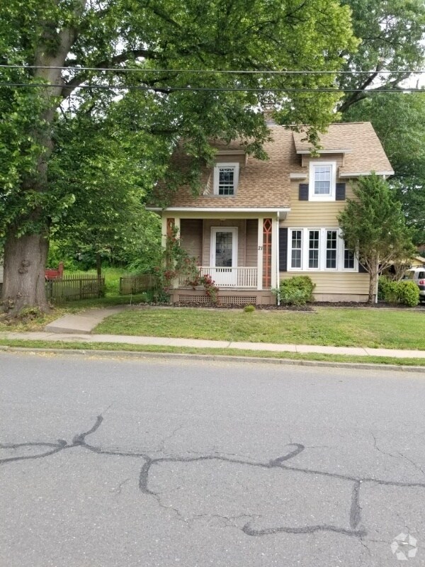 Houses for Rent in Connecticut (CT)- 1,099 Houses | ForRent.com