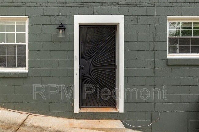 1215 Hosea L Williams Dr SE Unidad B Rental - Atlanta, GA | ForRent.com