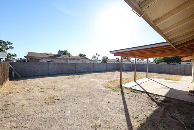 8835 W Devonshire Ave Rental - House Rental in Phoenix, AZ | ForRent.com