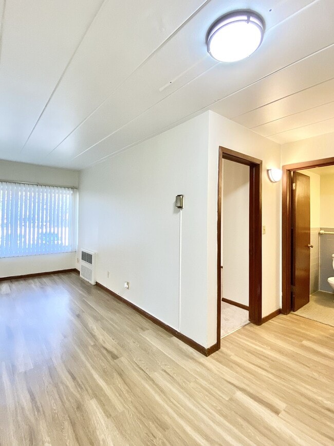 Robinwood Apartments - Minneapolis, MN | ForRent.com