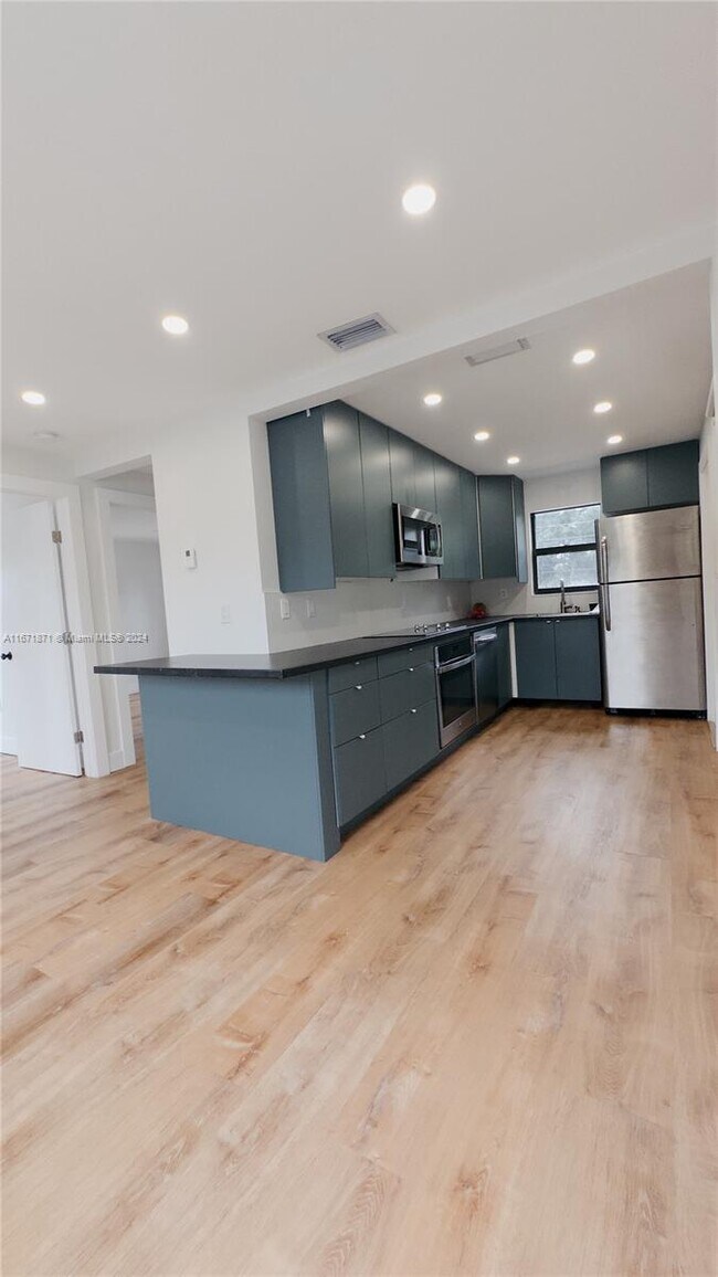 4224 SW 60th Pl Unit 3 - Miami, FL | ForRent.com