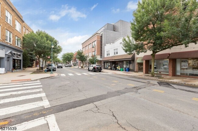 8 Kent Pl Blvd - Summit, NJ | ForRent.com