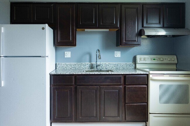 8022 Beech Ave Unit #1 Off-Campus Housing, Cincinnati, OH