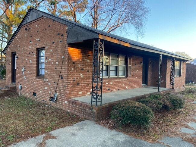 Three Bedroom Two Bath House for Rent - House Rental in Rocky Mount, NC ...