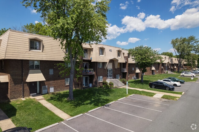Spring Crossing Apartments - Newark, DE | ForRent.com