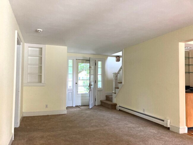 675 Central Rd - House Rental in Rye, NH | ForRent.com