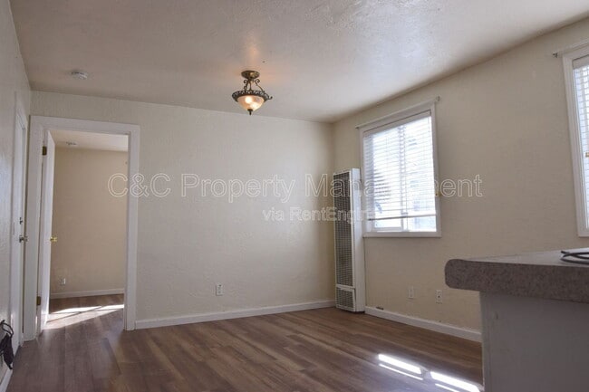 476 Cortes St Unit D Off-Campus Housing, Monterey, CA