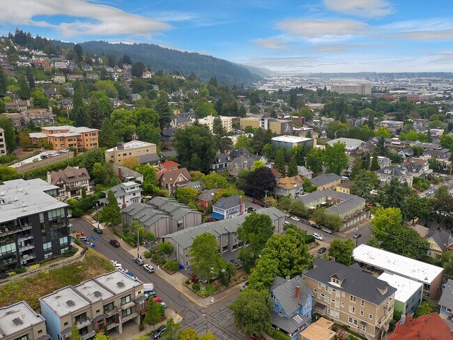 Nob Hill Apartments - Portland, OR | ForRent.com
