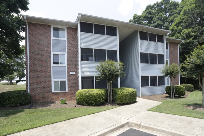 Hunters Glen Apartments - Central, SC | ForRent.com